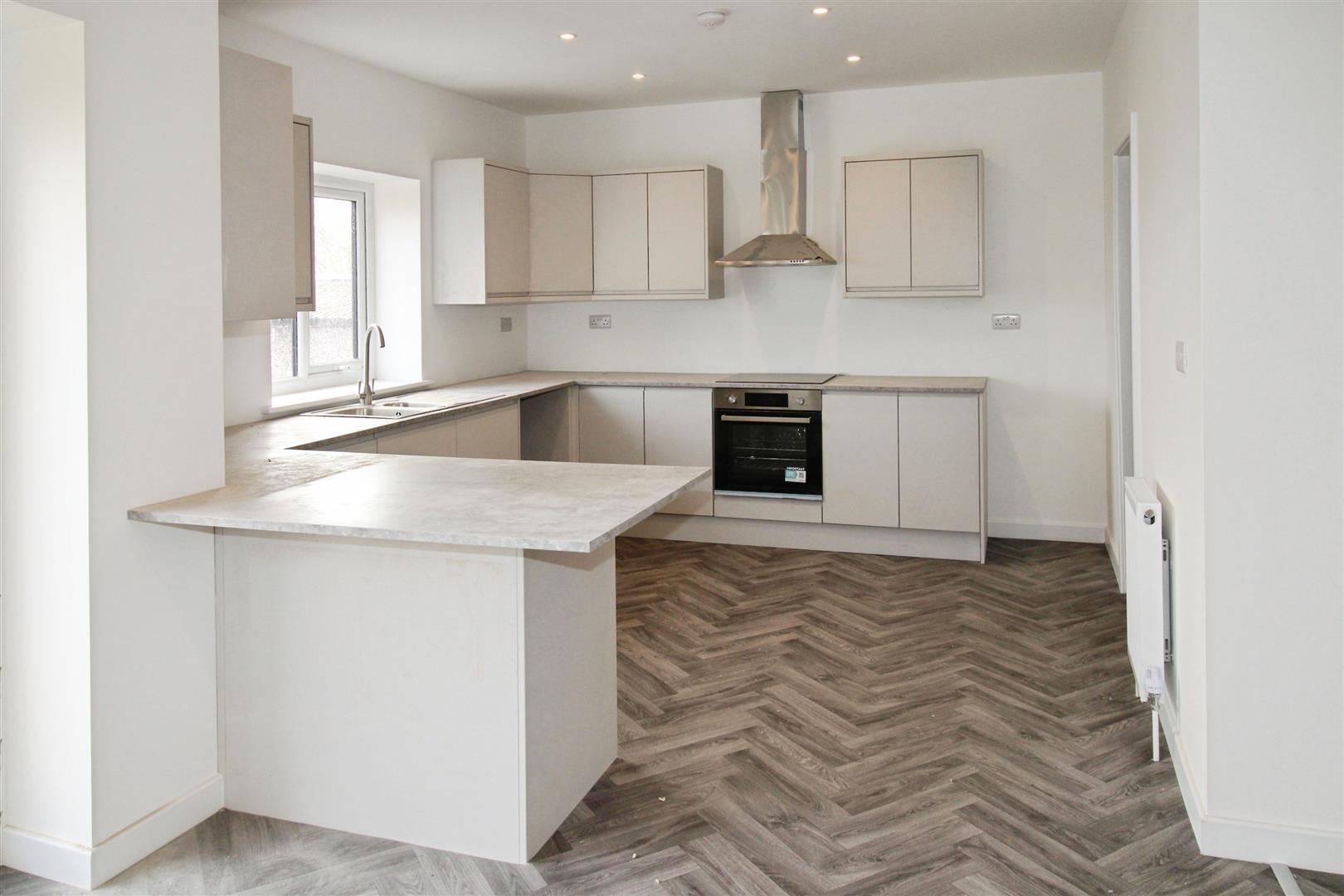 4 Bed, 1 Bath Property For Rent in Mandale Road, BD6 3JS